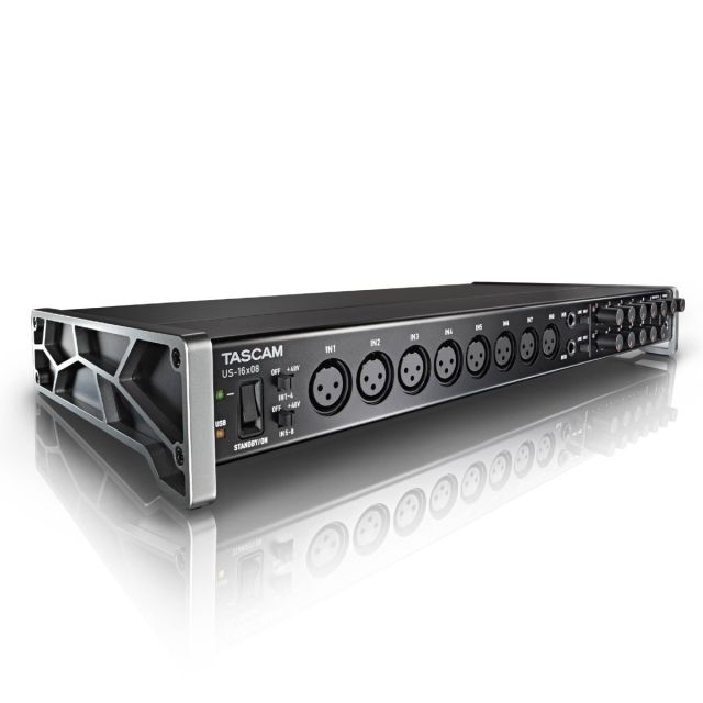 TASCAM - Fotomecánica